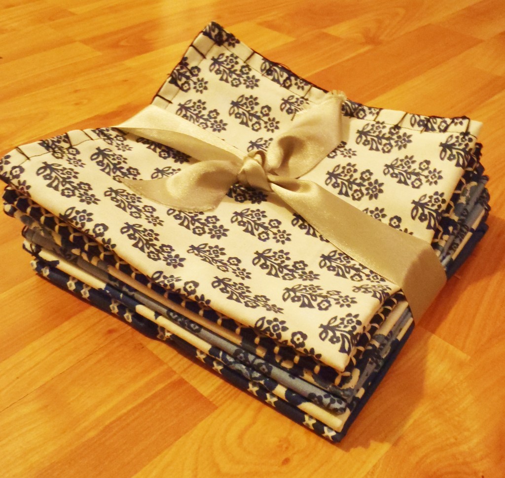 Tutorial: Simple Double-Sided Cloth Napkins | Crafty Little Secret…