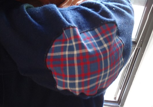 DIY: Plaid Elbow Patch Appliques | Crafty Little Secret…