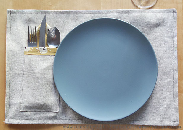 Tutorial: DIY Placemats With Pockets! | Crafty Little Secret…